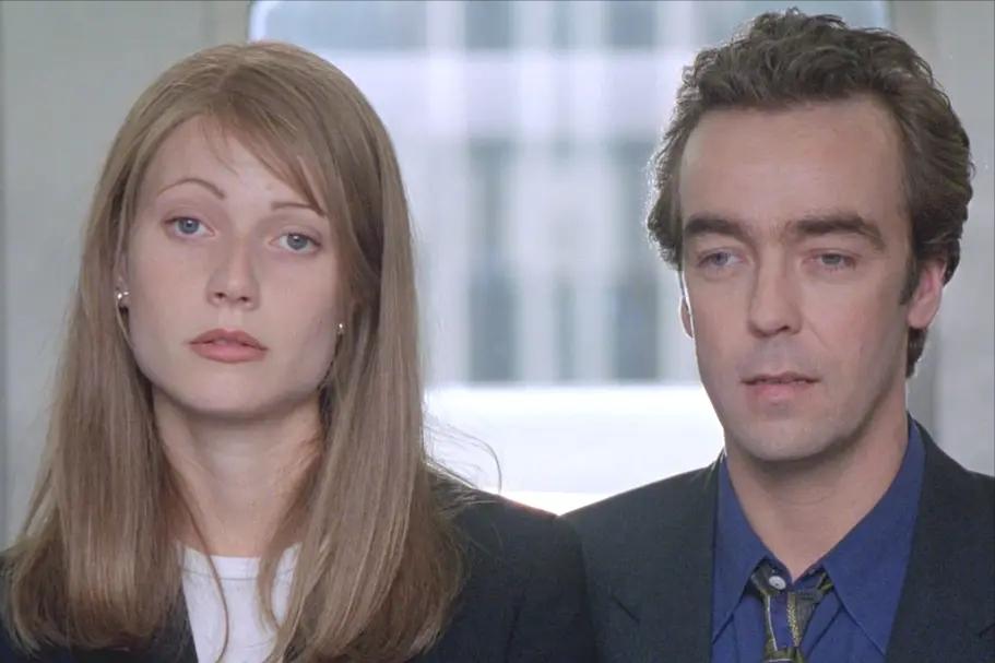 The infatuated man is back, the uncle with amnesia fell in love with ...