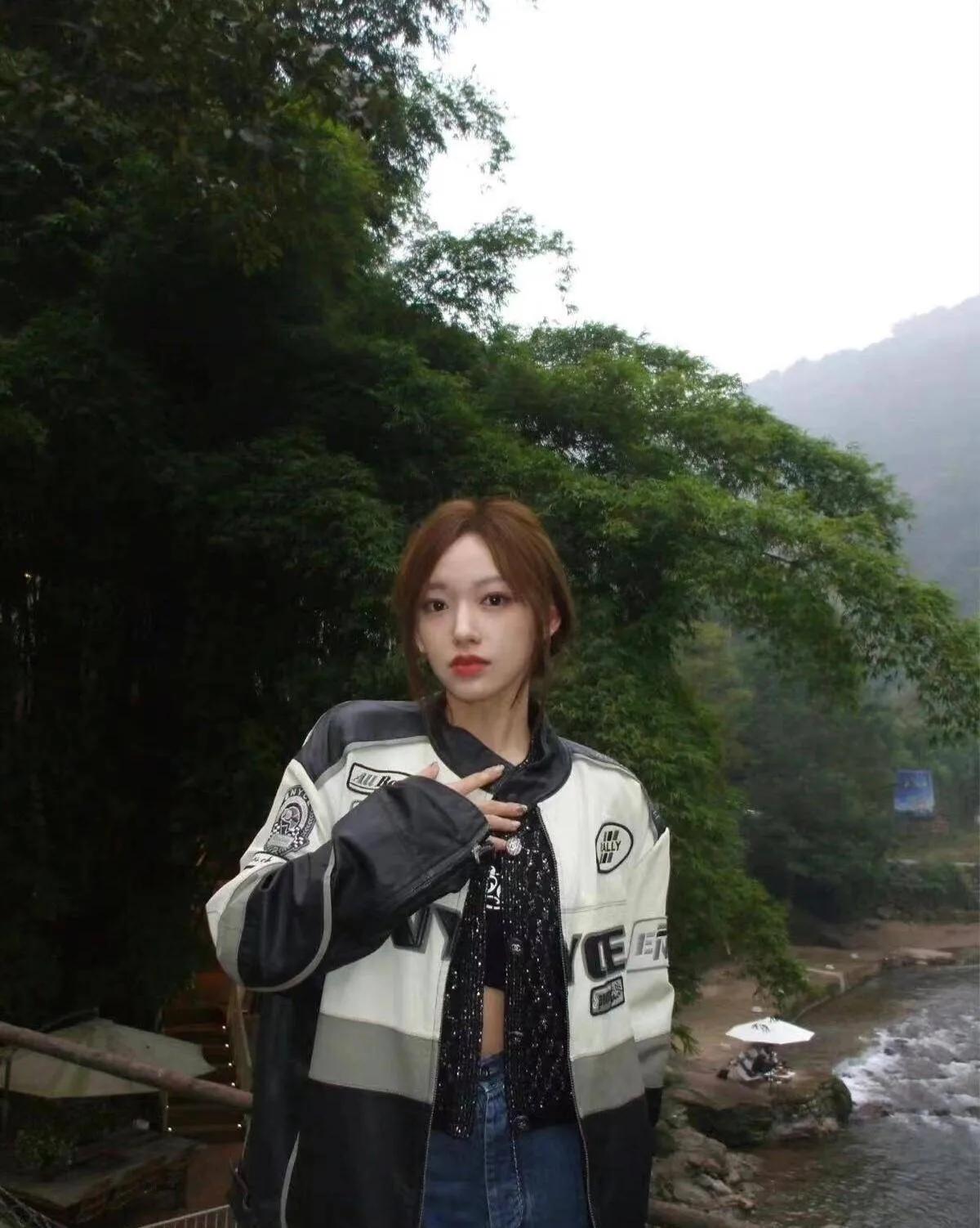 Why is it that Cheng Xiao's looks, body and strength are first-rate ...