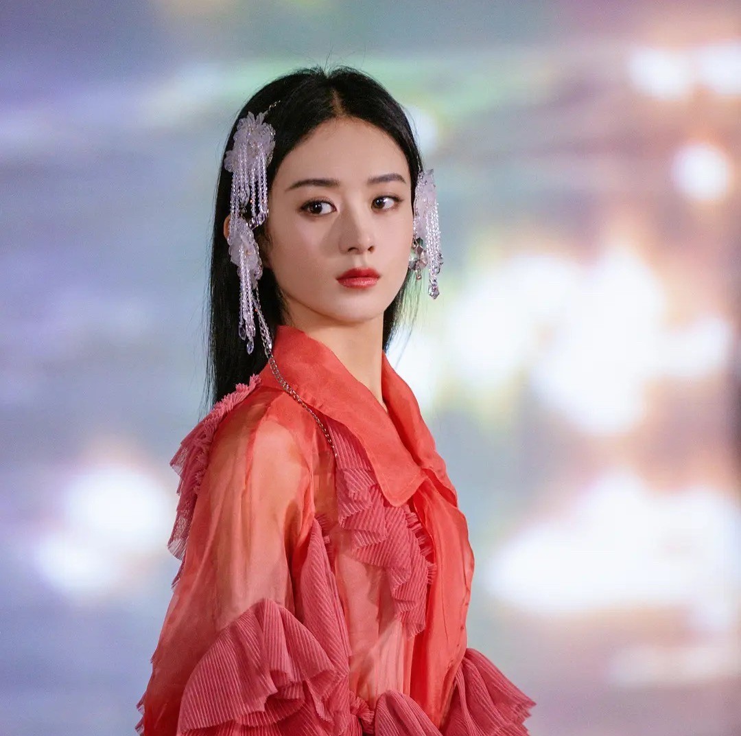 Zhang Yimou's first TV series is in preparation, Zhao Liying's partner ...