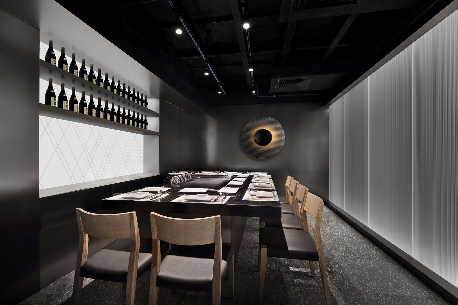 2 Teppanyaki Space Design Cases Interpret "A Breathtaking Food Show on ...