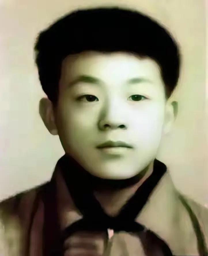 Actor He Bing: Doting on his wife for 25 years and not letting her do ...