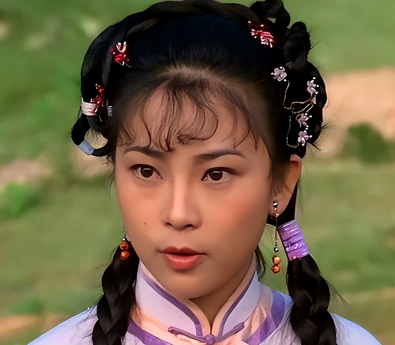 Huang Qiuyan and Jet Li are in the same frame again, in order to avoid ...