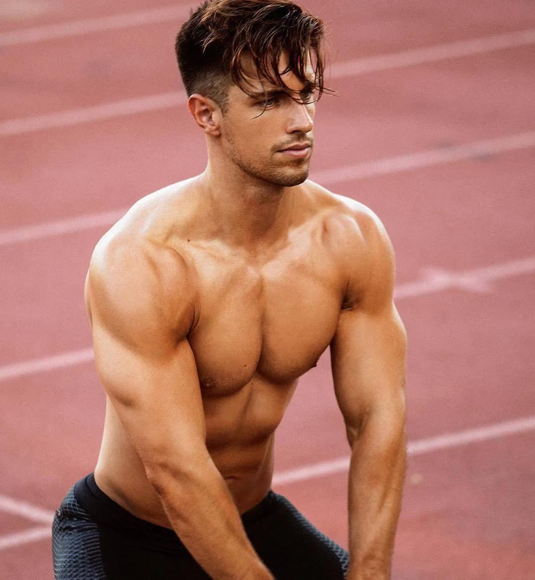 Australian male model fitness enthusiast Ryan Greasley - iNEWS