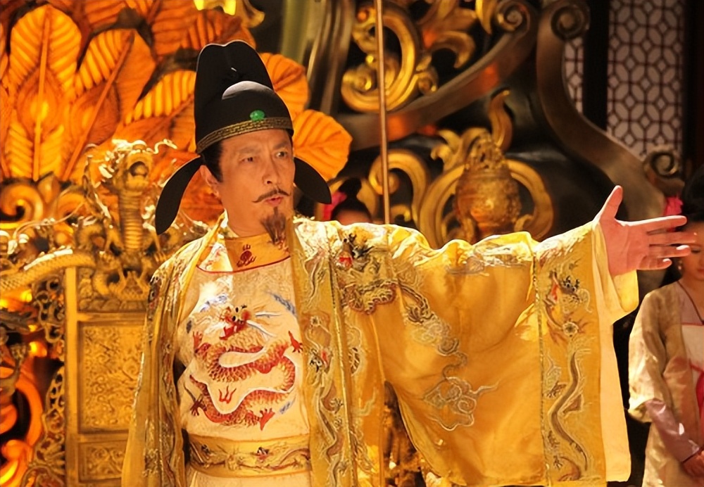 Why did Tang Dezong love money like his life?Why both cut the vassal ...