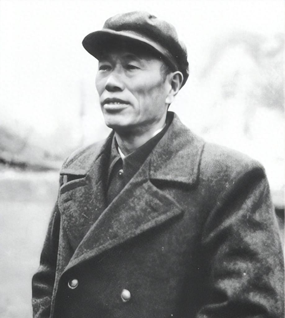 Deng Hua walked into the restaurant, Huang Yongsheng walked away ...