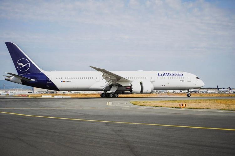 Boeing 787, the first use of new composite materials! After reading it ...