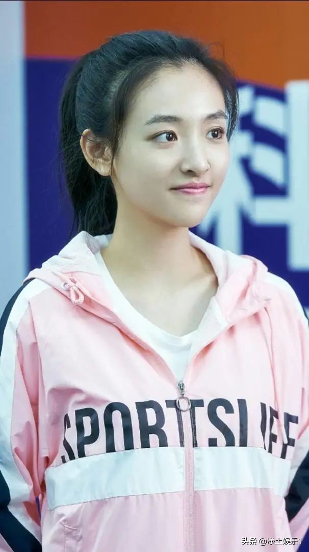 The whole network is sympathizing with Wu Qian, but she just doesn't ...