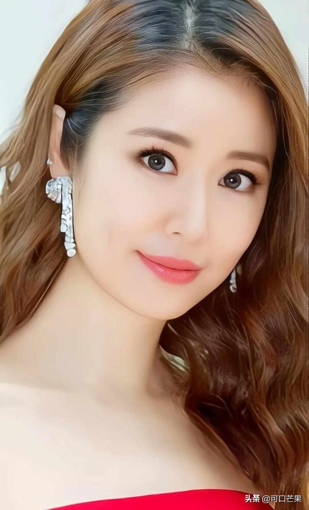 Beautiful goddess Ruby Lin - iNEWS