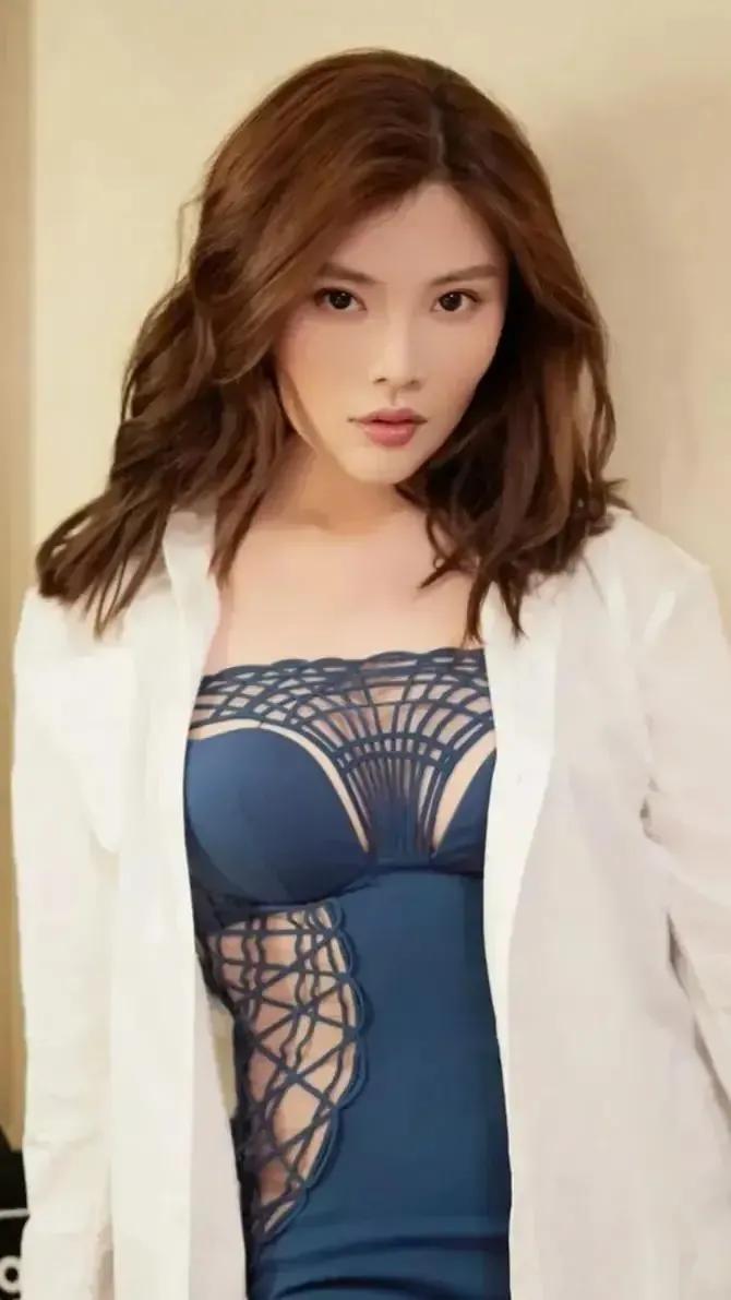 The charming Xu Dongdong and Song Qian - iNEWS