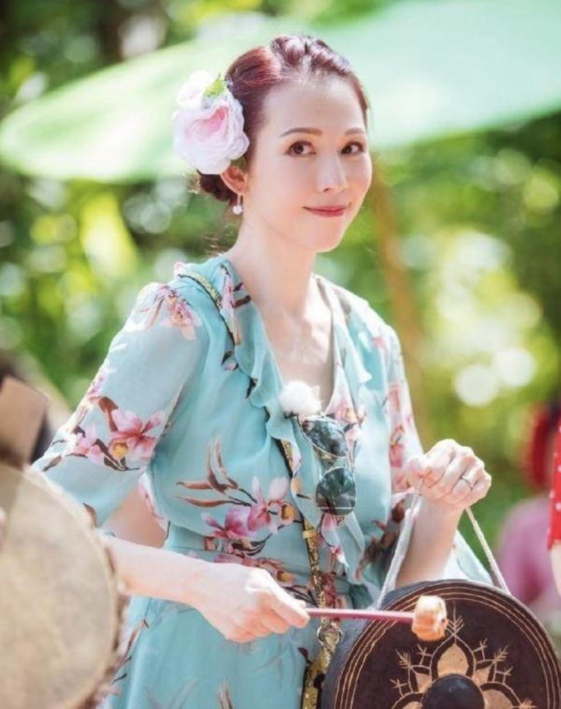 Ada Choi - In love with the beauty of fragrance - iMedia