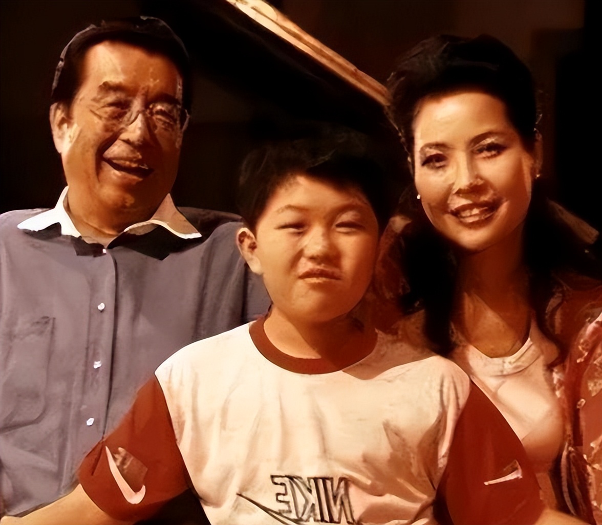 Li Tianyi "moisturized"? 84-year-old Li Shuangjiang's recent situation ...