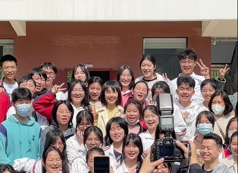 When Yuan Quan returned to his alma mater in Hubei and spoke his ...