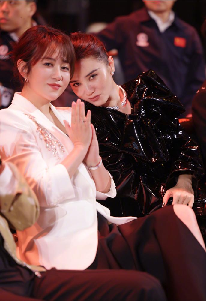 It was revealed that Shen Teng was ill and recuperating in Japan! The ...