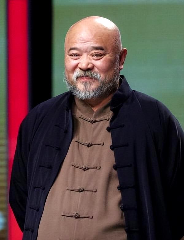 From a tobacco and alcohol fanatic to a tragic end in a broken body ...