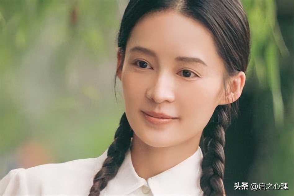 Tong Xiaomei, the heroine of the TV series "The Sea in Dream", I ...