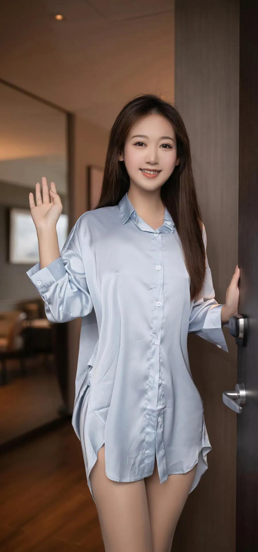 Beautiful model Tang Anqi - iNEWS