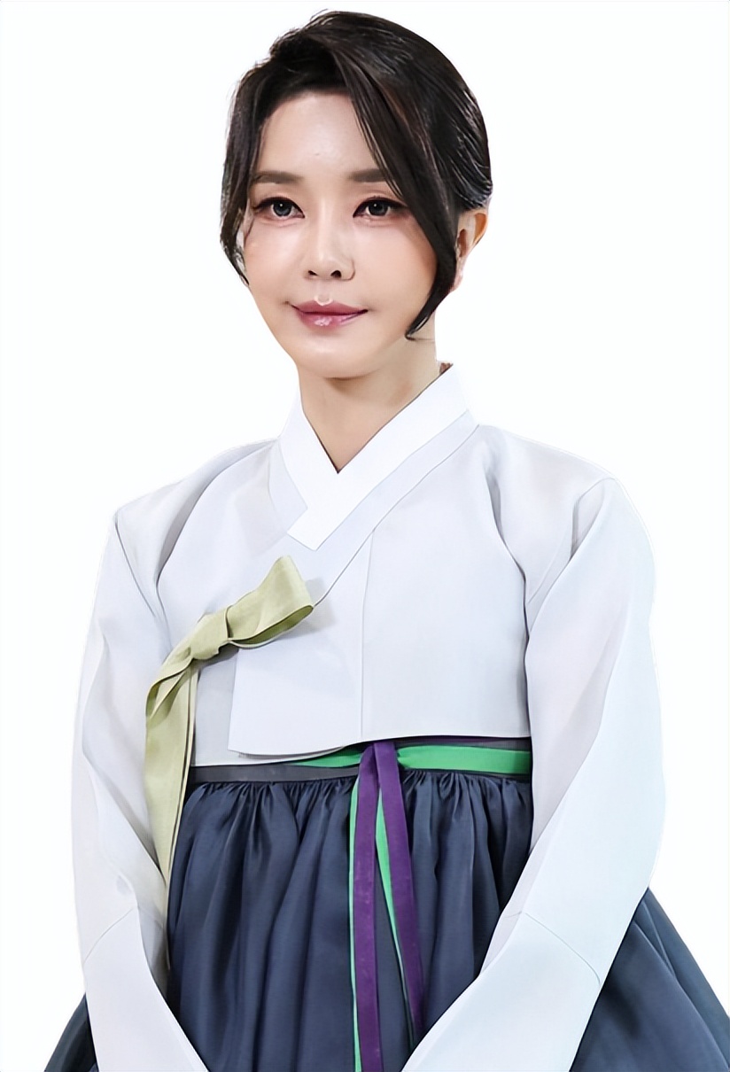 Revealing the dark history of Kim Gun-hee, she was once a chaebol's ...