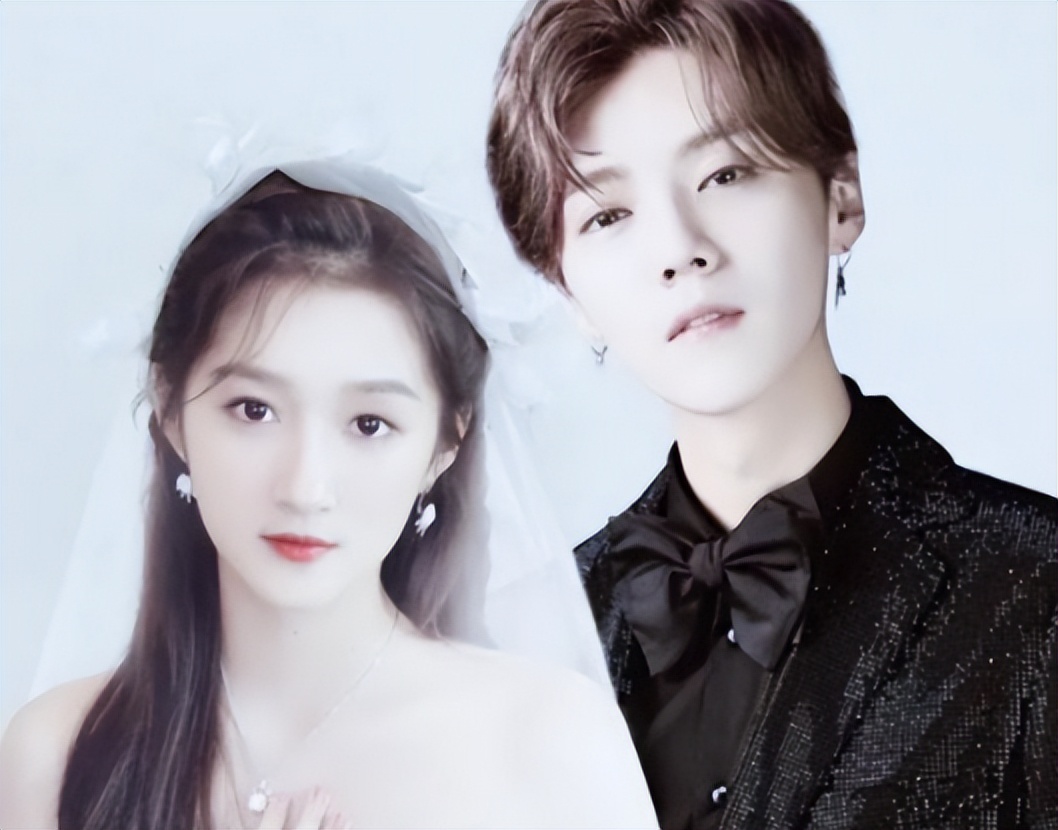 Lu Han has celebrated Guan Xiaotong's birthday for seven consecutive years. He wears a ring on ...