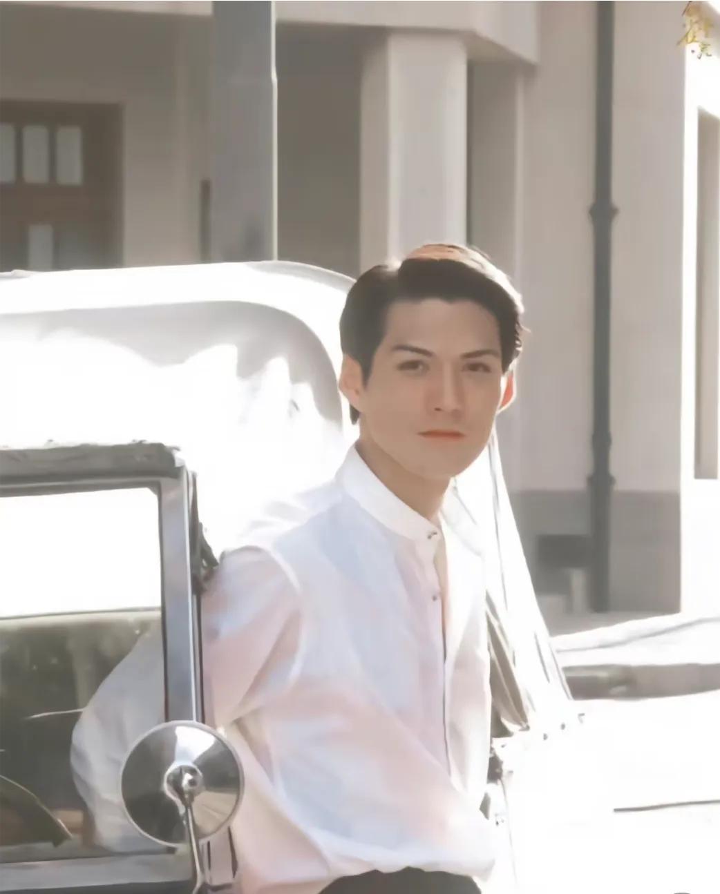 How amazing was Yan Yikuan when he was young, and his appearance ...