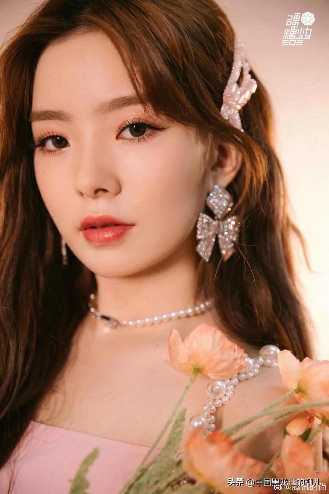 Singer Chen Zhuoxuan - beautiful photo - iMedia