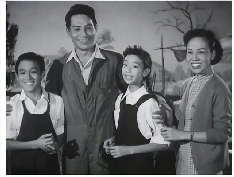 The earliest child star Bruce Lee was born in the United States by ...