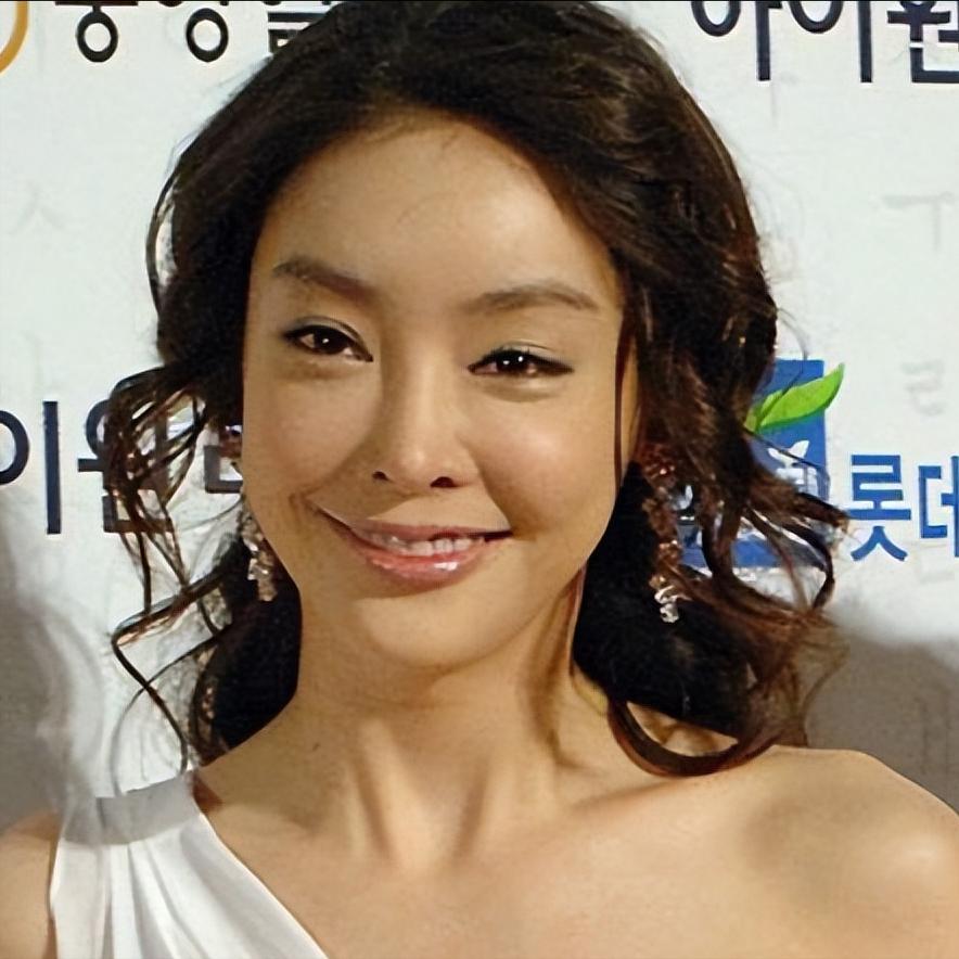 Jang Ja Yeon was tortured and committed suicide. It was revealed that she "received" four ...