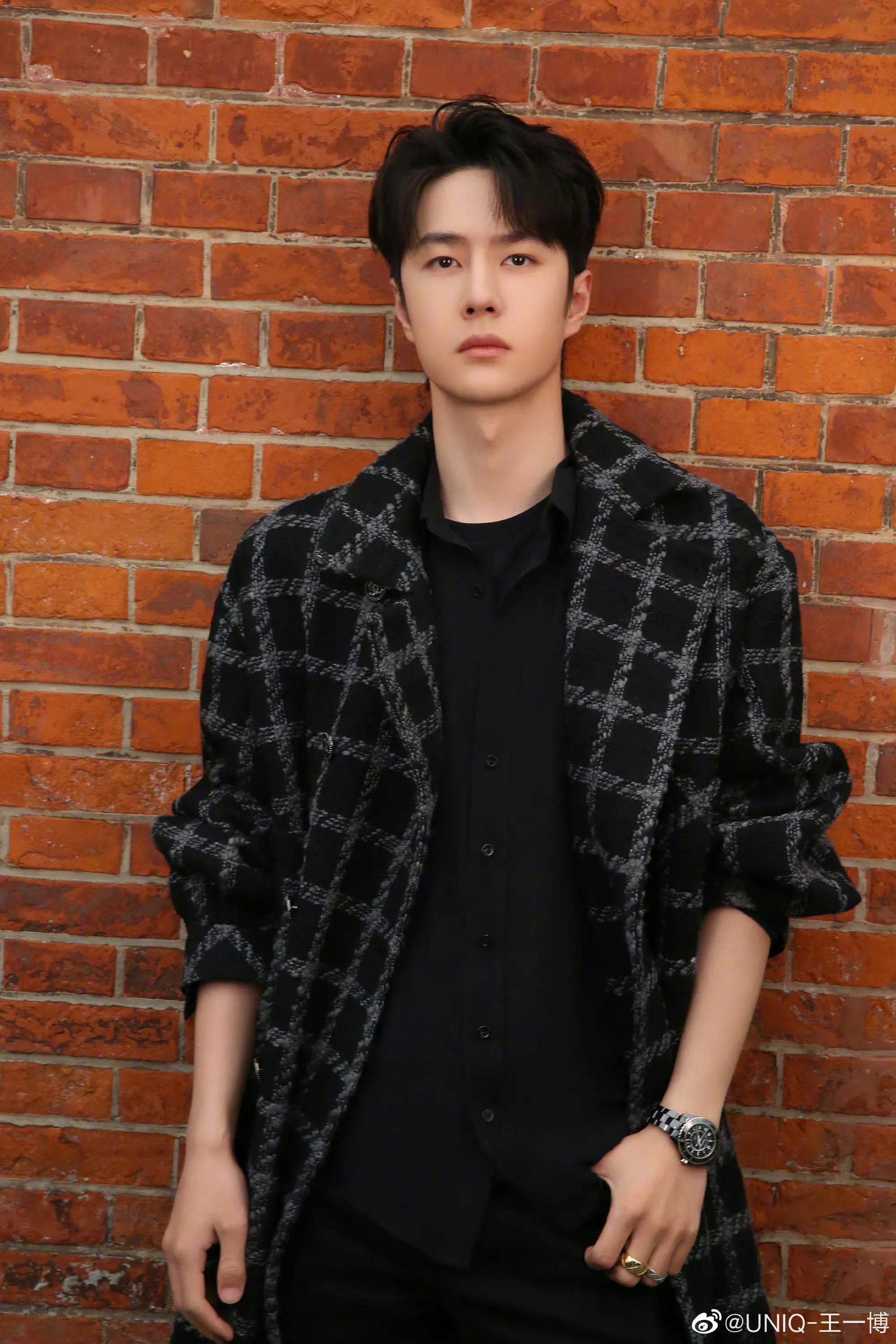 Looking back on Wang Yibo's heart-wrenching history of becoming famous ...