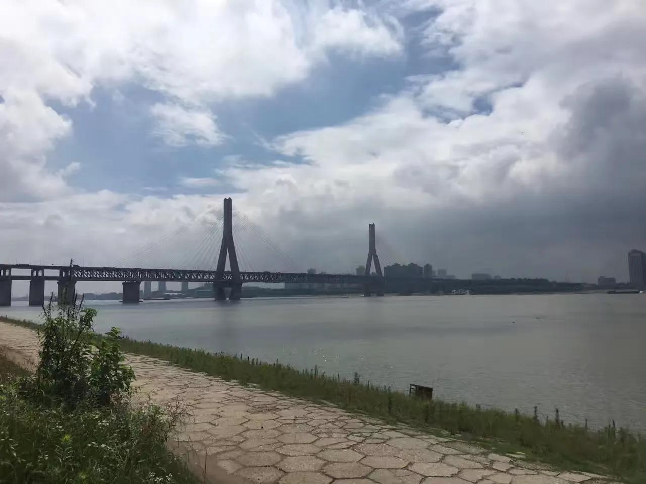 Impressions of Wuhan: Xingzhou in June - iNEWS