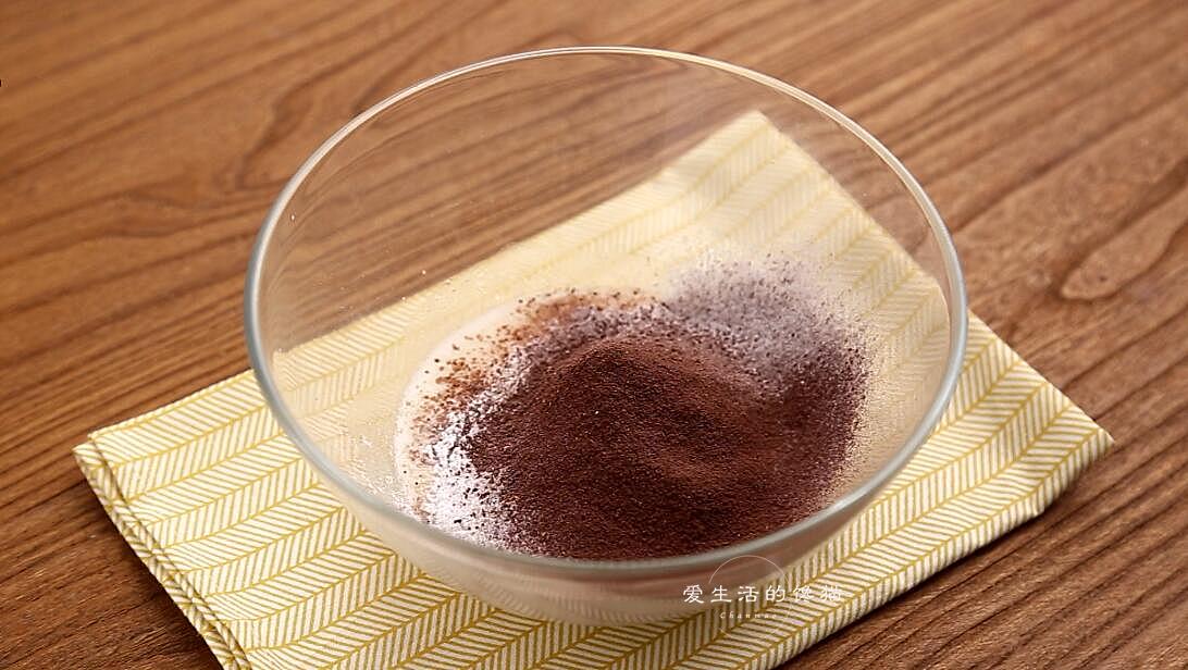 Tiramisu box cake, rich and mellow, melts in the mouth, learn not to ...