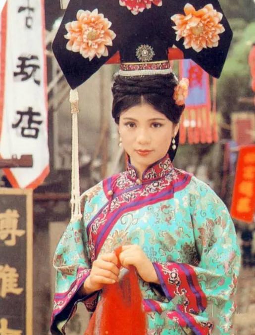 Have you seen all ten classic roles of "Pretty Huang Rong" Weng Meiling ...