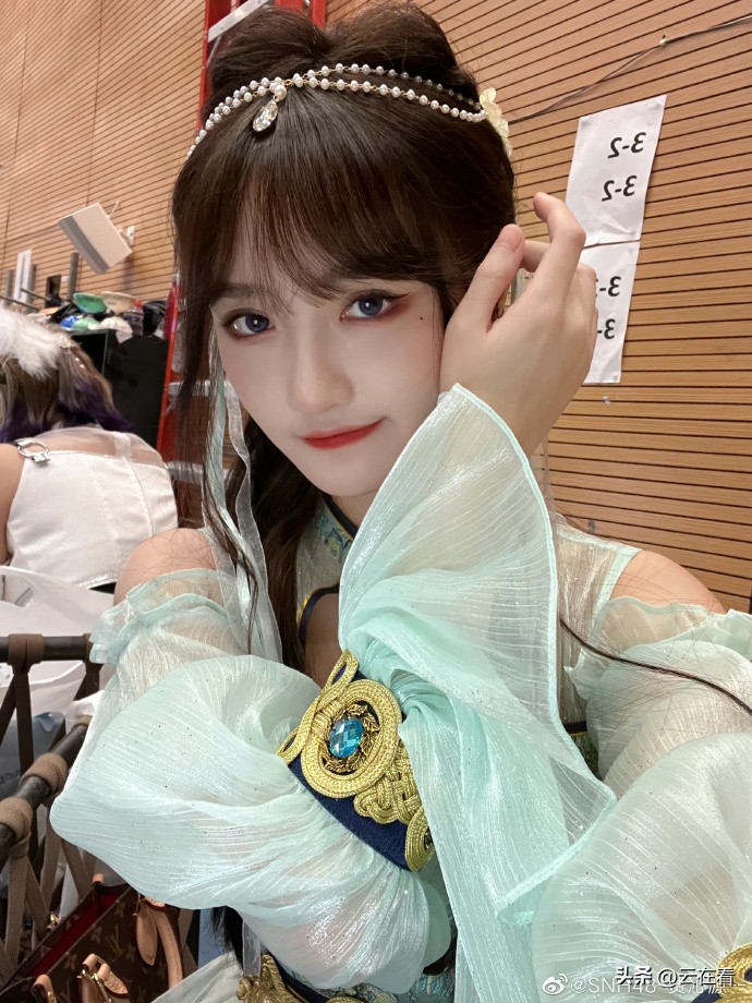 Beautiful artist SNH48-Fei Qinyuan's Hangzhou tour is over, so cute ...
