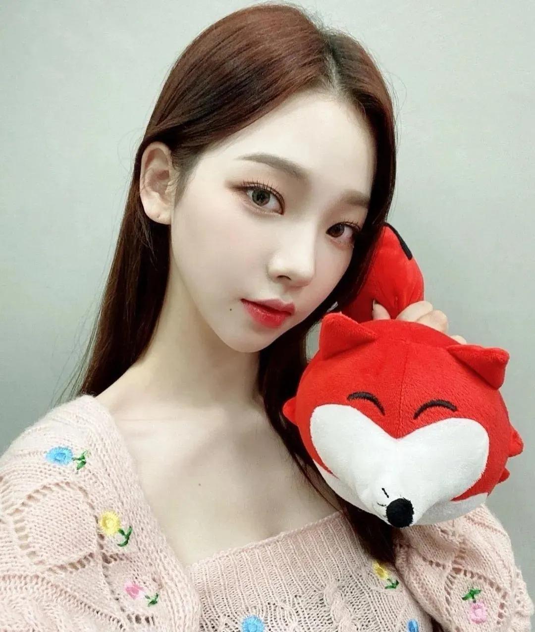 Liu Zhimin (KARINA), South Korean beauty singer, member of the girl ...