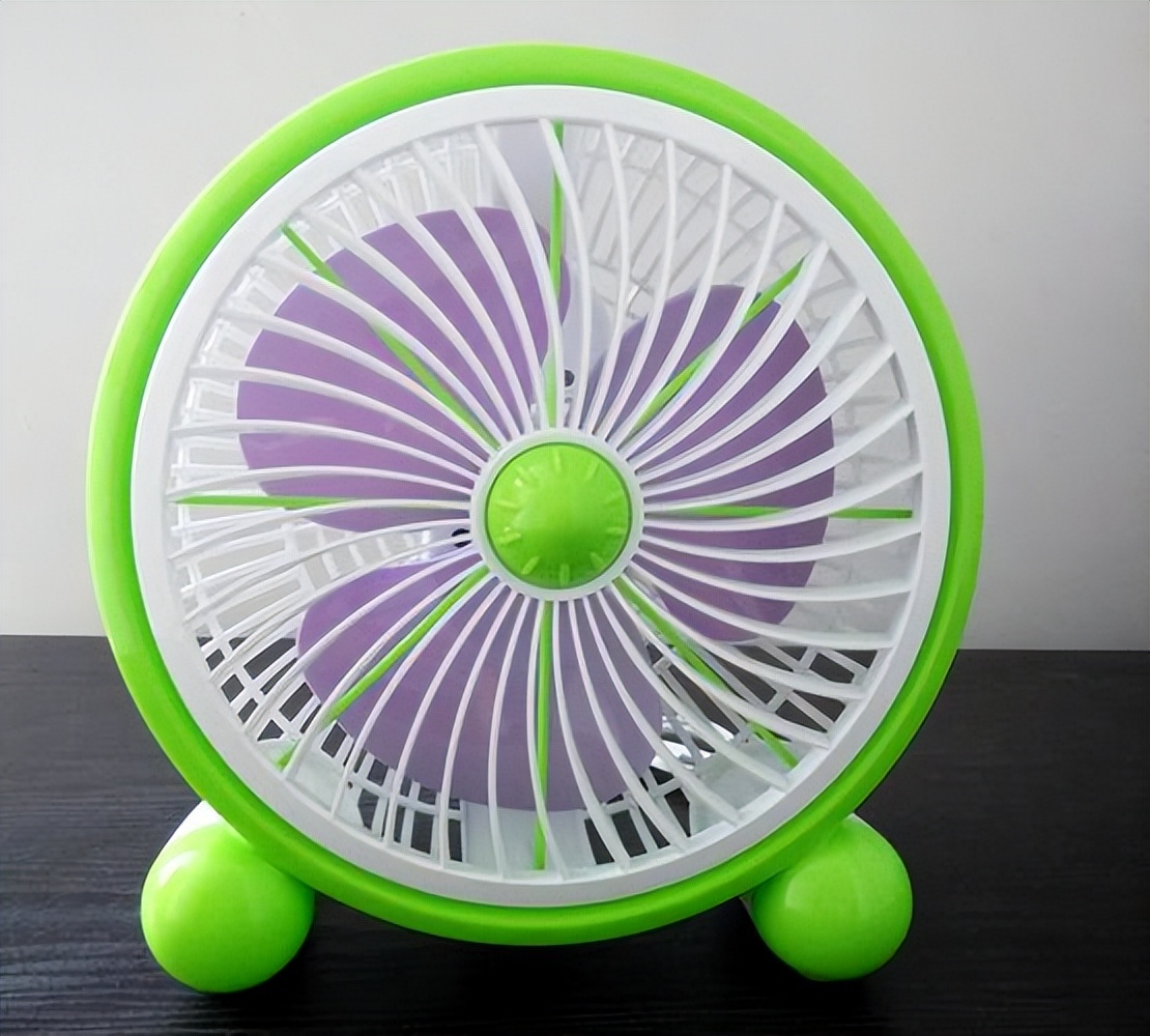 Don't throw away the old electric fan. Simply renovate it and put it in ...