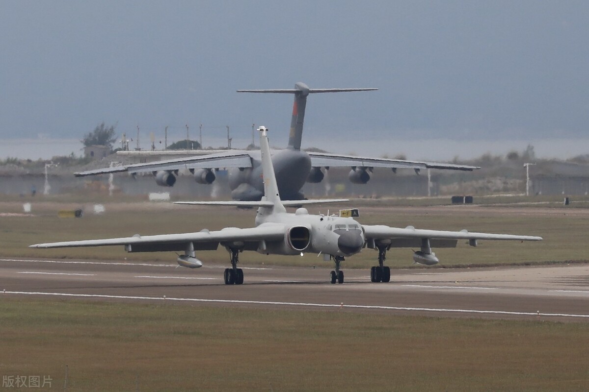 The strategy of the Rand think tank, mantis catching cicadas and ...