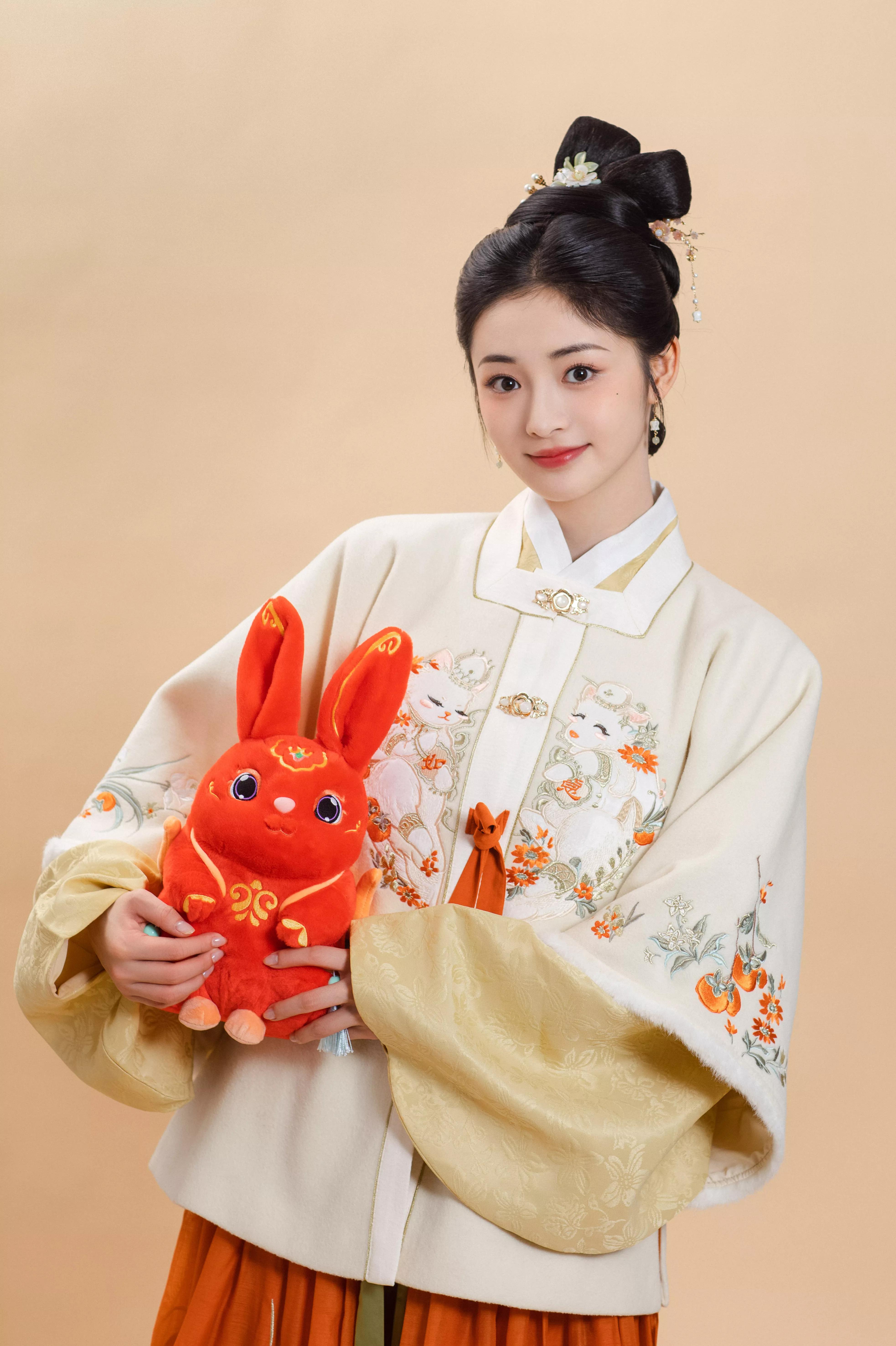 Zhou Jieqiong's photo, the beauty in the painting, classical and ...