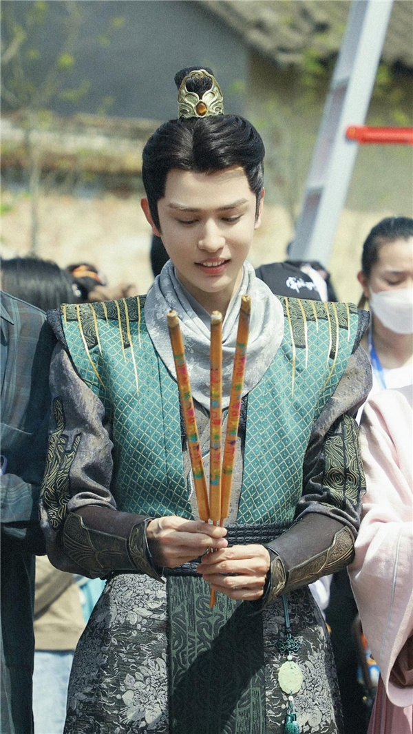 Actor Meng En Gu puppet male drama "The Prime Minister wants to marry" is hotly searched - iMedia