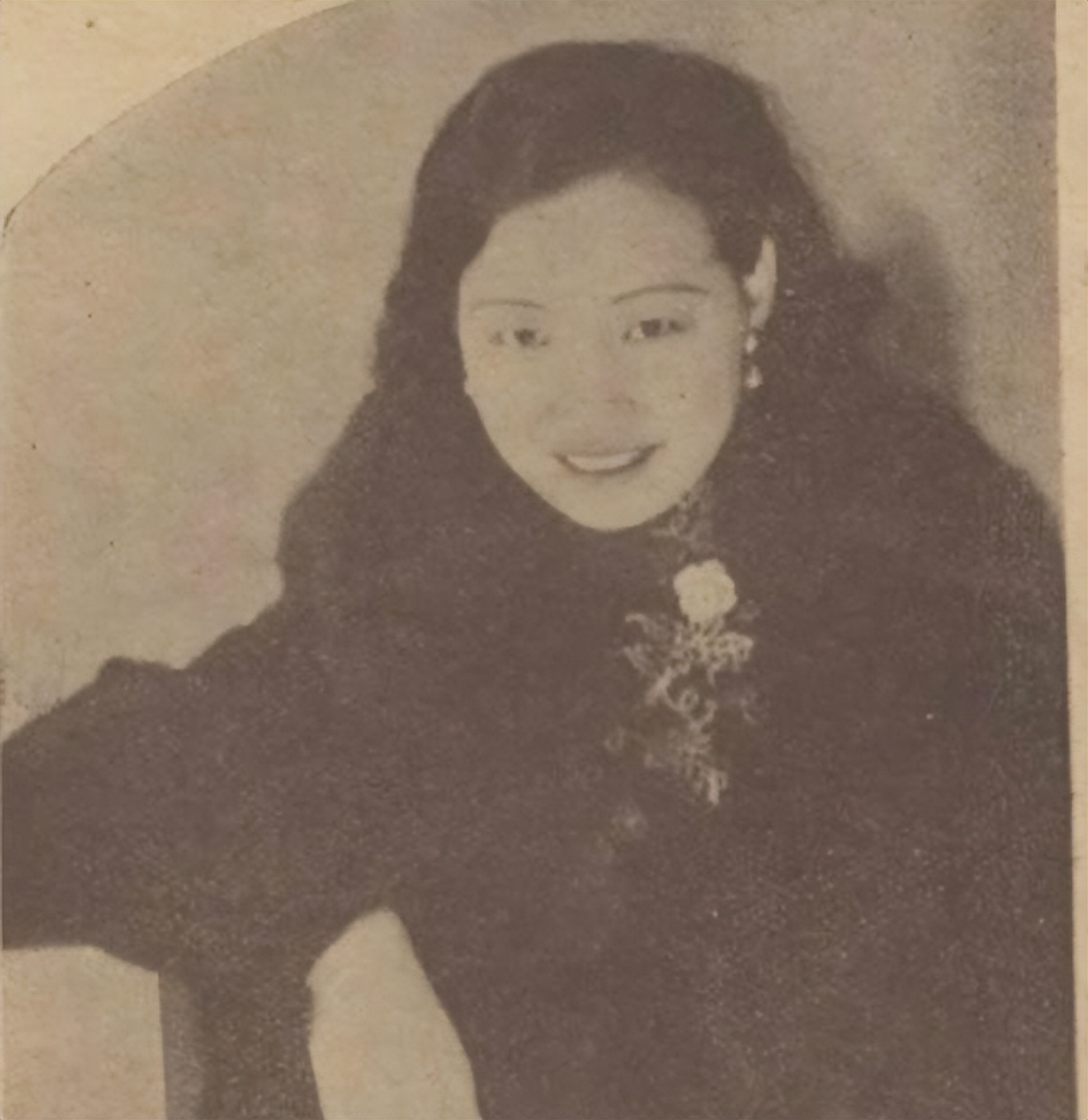 She was a well-known socialite in the Republic of China, she was ...