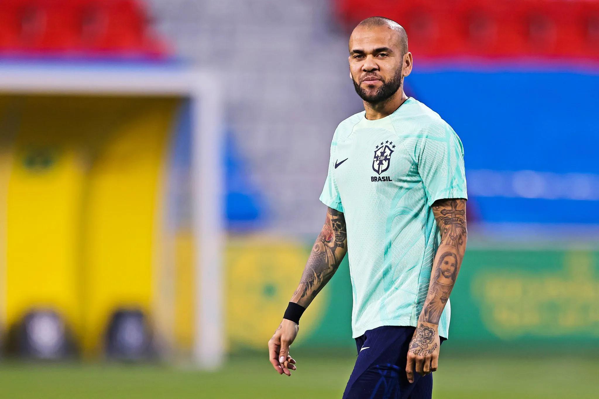 The coolest "Prisoner King"!Alves was moved to a luxury prison with ...