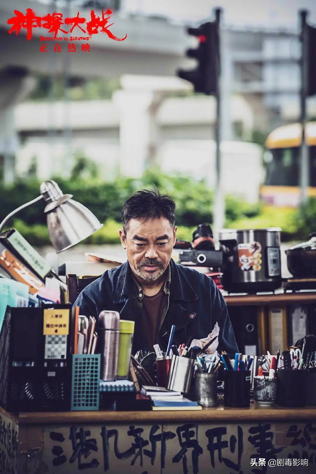 At the age of 58, he can still hold the box office. Who is Liu Qingyun ...