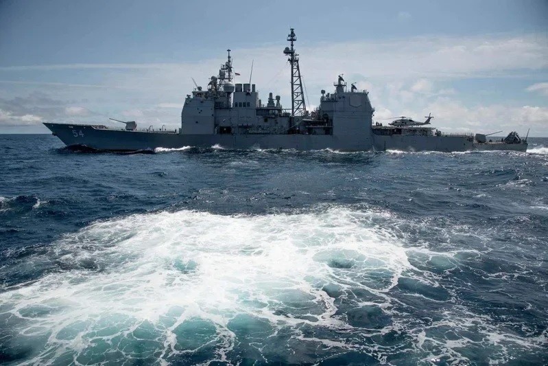 The Burke ship was on fire and the cruiser was decommissioned. The U.S ...