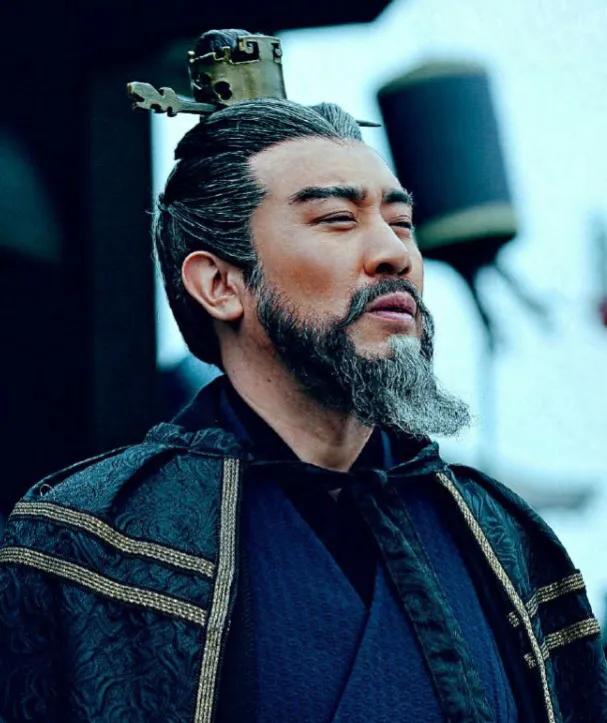 At the end of the Eastern Han Dynasty, the princes fought for hegemony ...