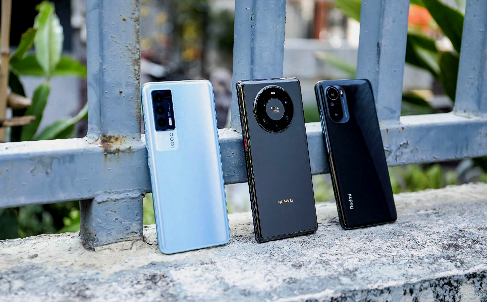 What is the level of fast charging for mobile phones in the 2500 price ...
