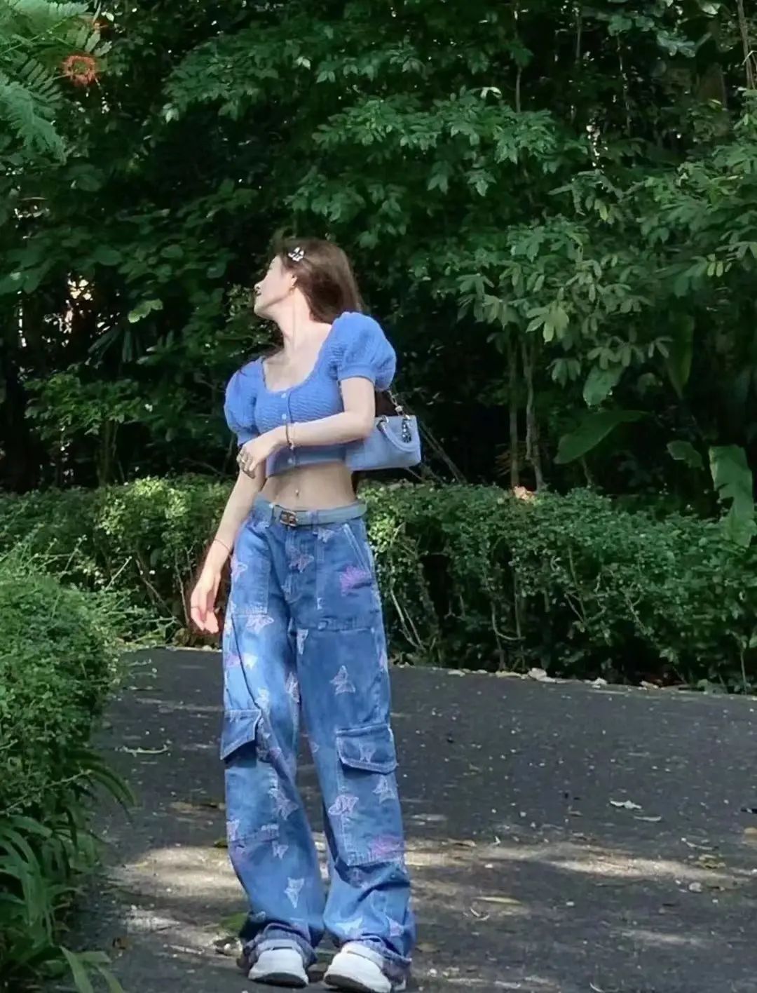 Check out Dior's new trumpet. The new trumpet tannin blue is simply a ...