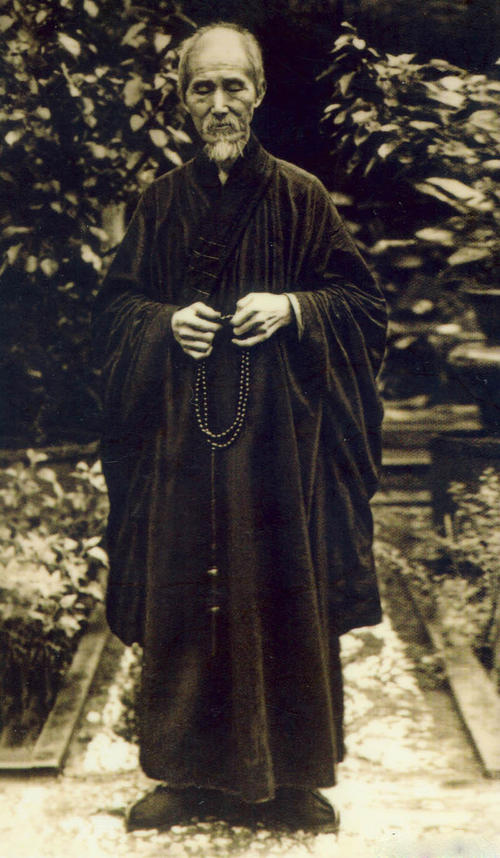 The 120-year-old monk cultivated Zhengguo, more than 50 relics appeared ...