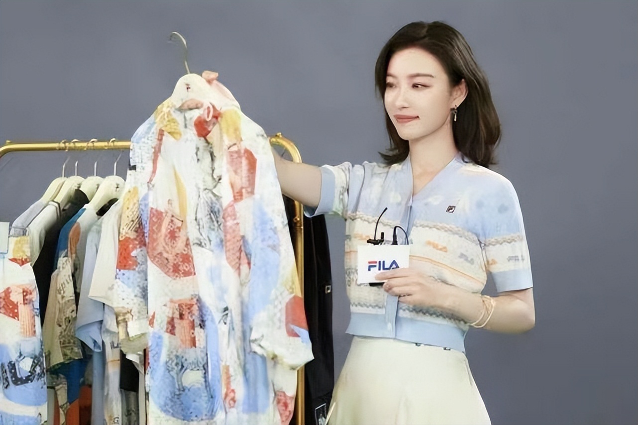 Ni Ni is not only able to control Yujie style clothes, but also "a must ...