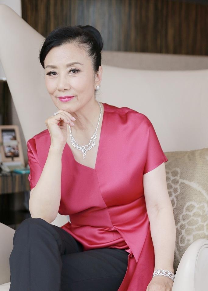 These actresses in Hong Kong are all in their sixties and seventies, and their temperament and ...