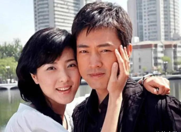 This time, the 47-year-old "unmarried and infertile" Zeng Li made the ...