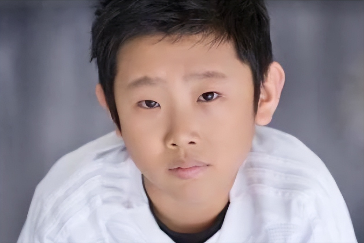"Immortal Child Star" Hou Xiang: Debuted at the age of 18, starred in ...