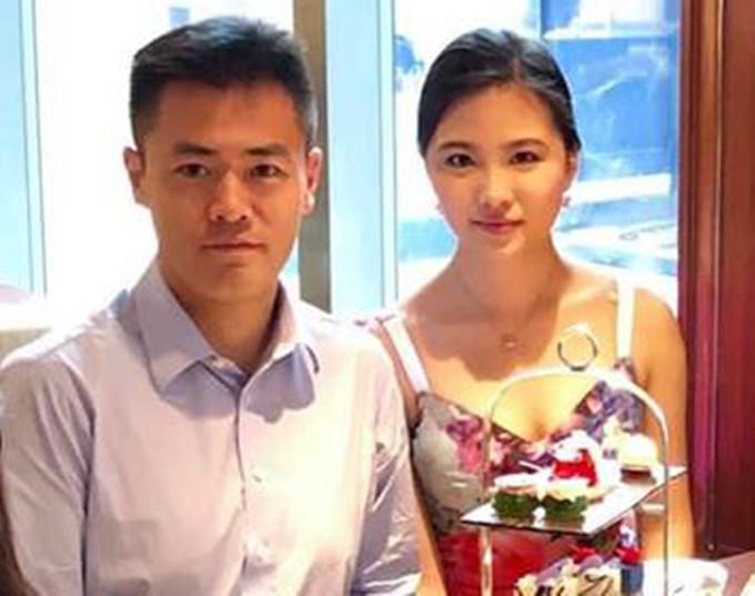 Go another one!The 26-year-old actress announced her departure from TVB. She fell in love with ...