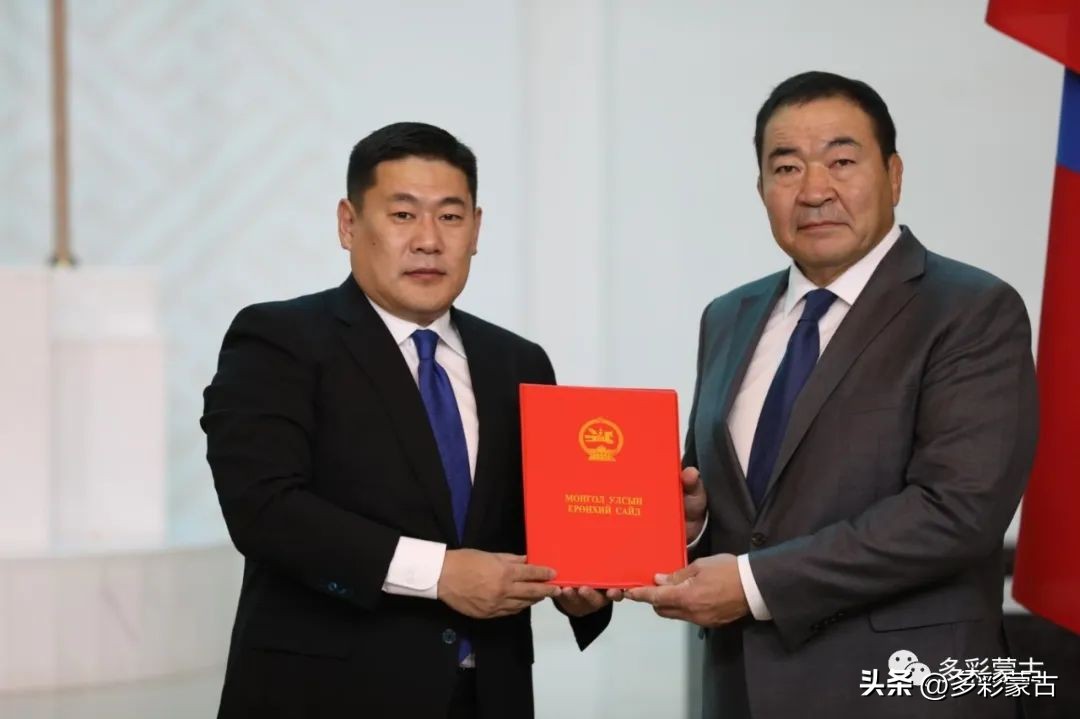 Mongolian government re-forms cabinet, appoints 10 new government ...